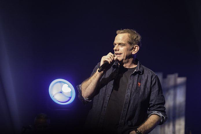 Garou lance sa tournée à la Salle Pleyel – Concertmag